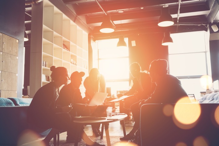 NEOS-Programm für Asyl