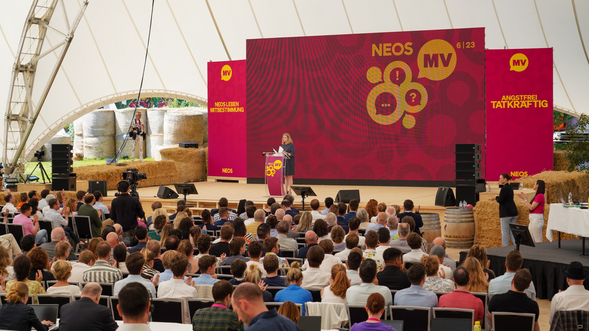 Alle Informationen zur politischen Partei NEOS