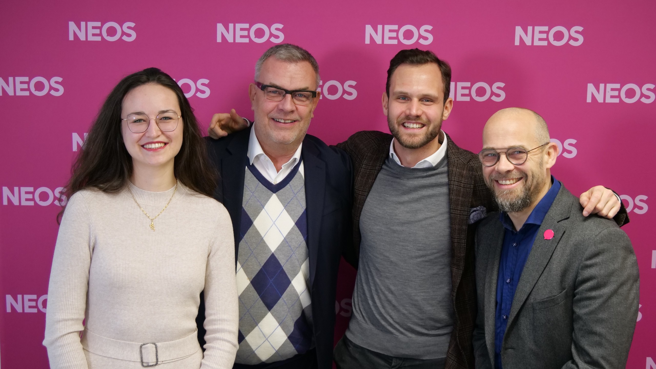 NEOS Oberösterreich-Landesteam komplett | Blog | Aktuelles | NEOS ...