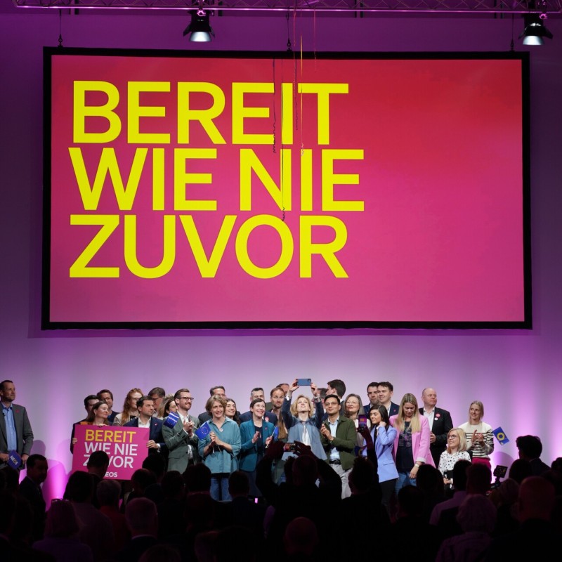 Alle Informationen zur politischen Partei NEOS