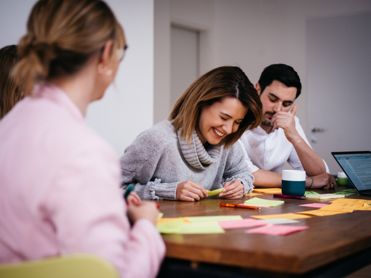 Aktuelle Jobausschreibungen von NEOS - NEOS