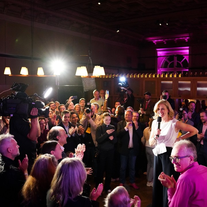 Alle Informationen zur politischen Partei NEOS