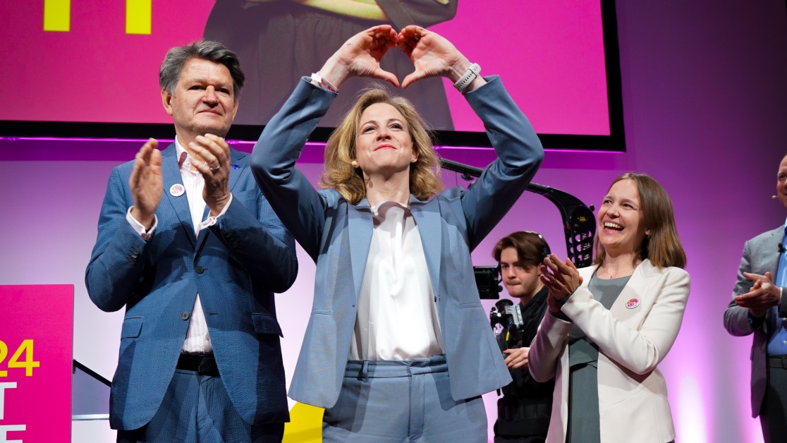 Beate Meinl-Reisinger ist Spitzenkandidatin für die Nationalratswahl 2024 | Aktuelles | Programm ...